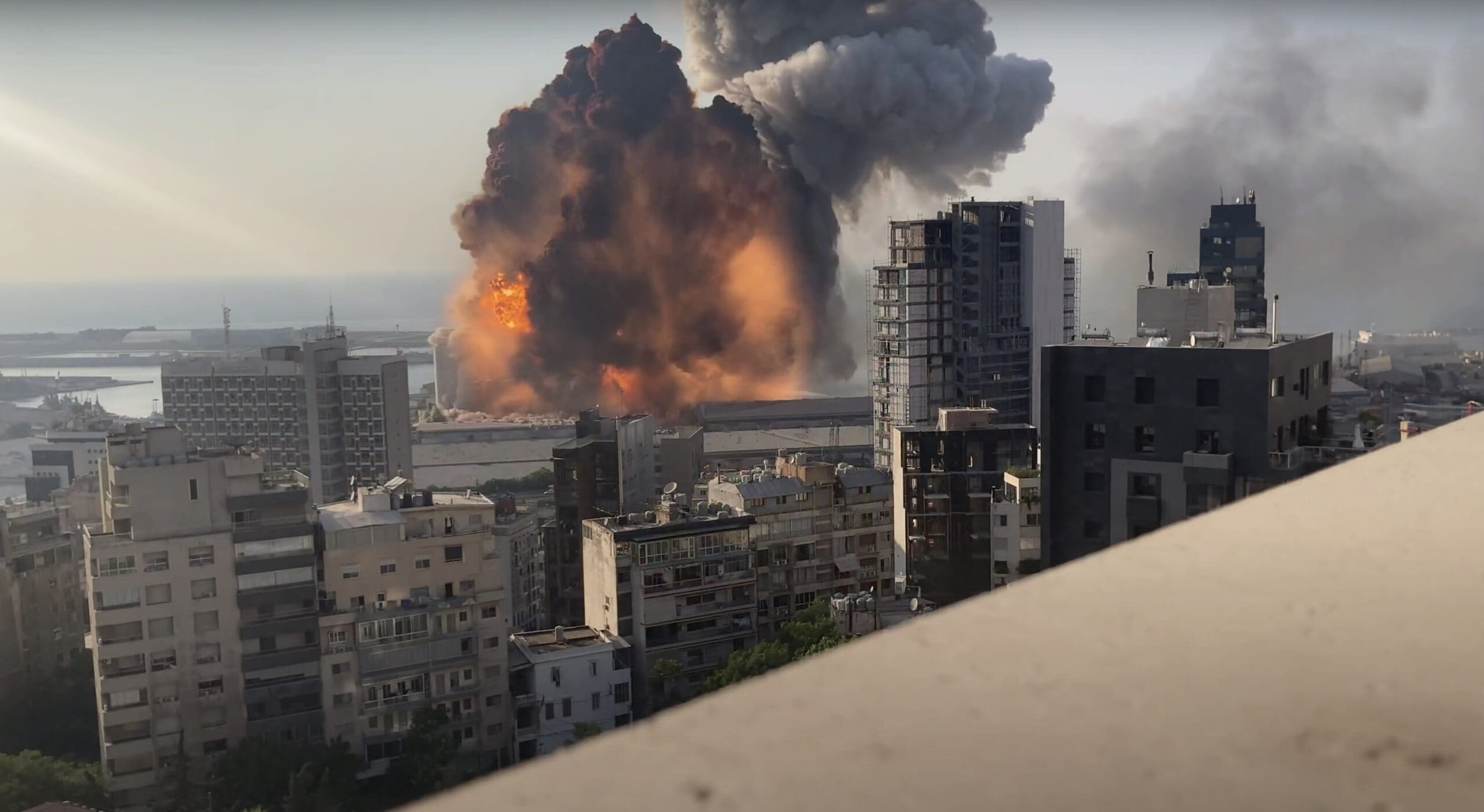 Unseen 4k Footage of The Beirut Explosion In Slow Motion - Unofficial ...