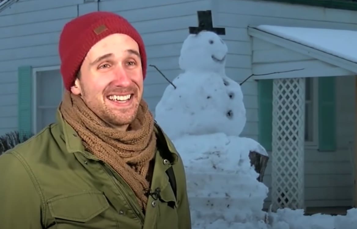 Driver Tries To Demolish Giant Snowman With Car Gets Stumped ...