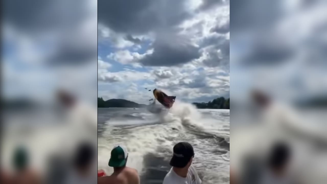 WATCH: Jet Skis Collide Head-On Between Boats - Unofficial Networks