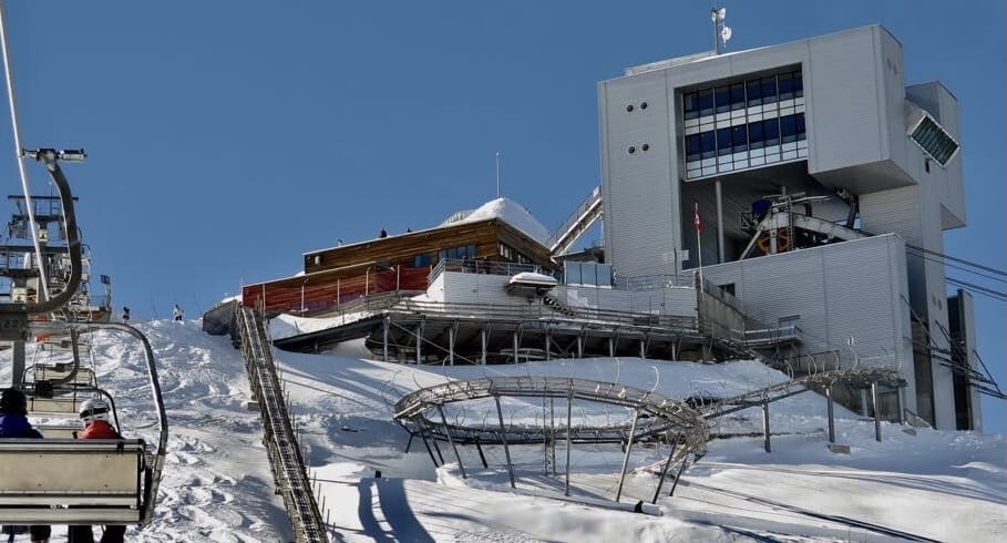Fire Destroys Mountaintop Restaurant in Swiss Alps - Unofficial Networks