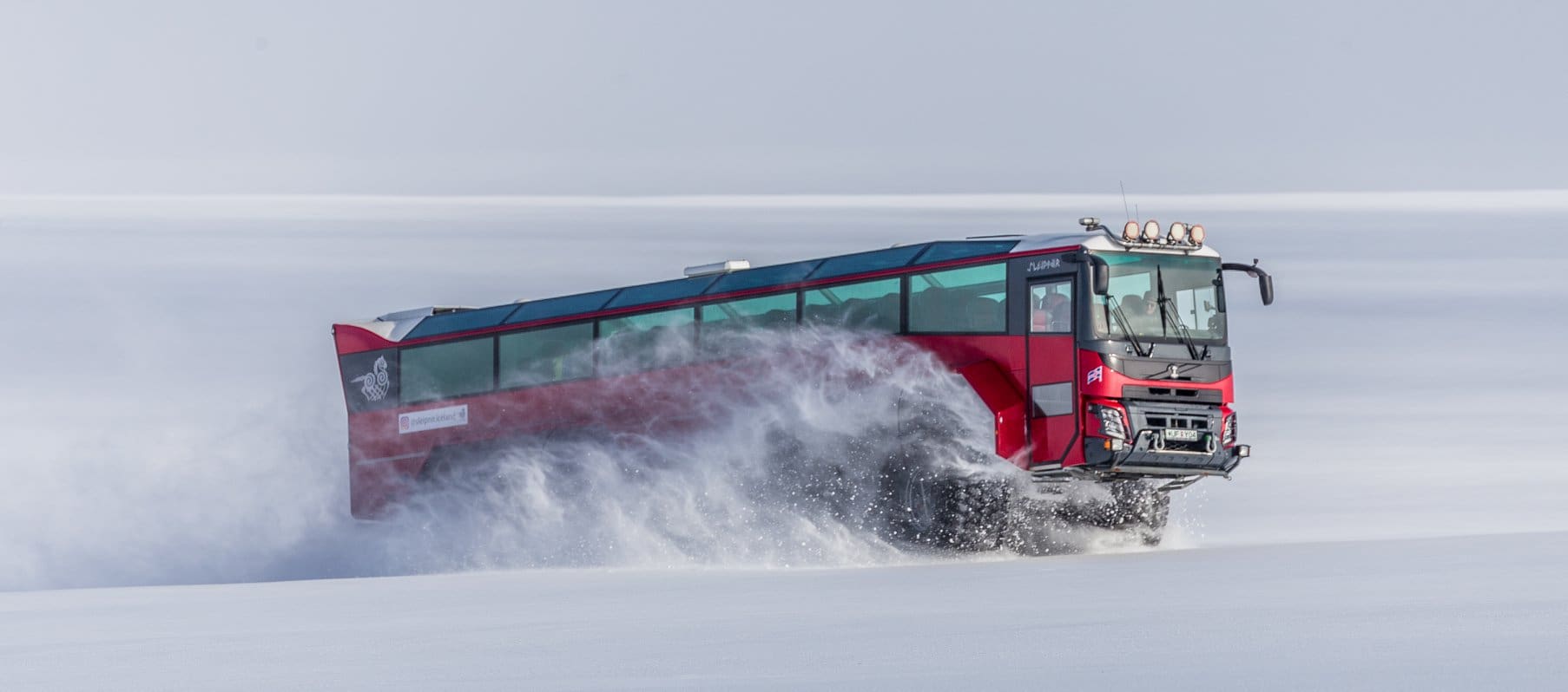 This Is The Most Badass Tour Bus On The Planet - Unofficial Networks