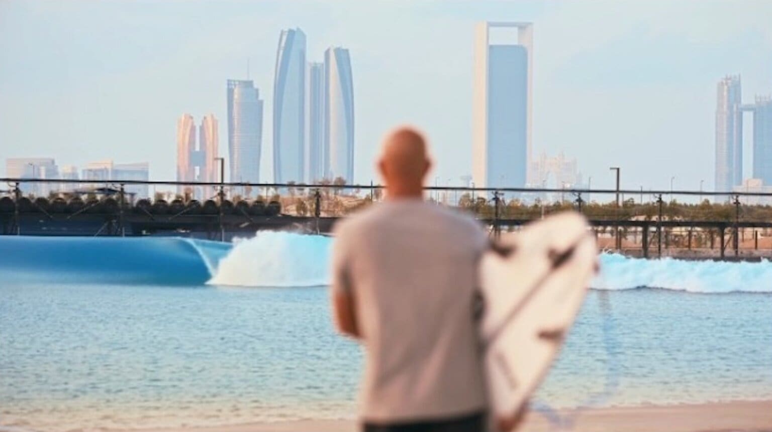 The World's Biggest Man-Made Wave Opens in Abu Dhabi - Unofficial Networks