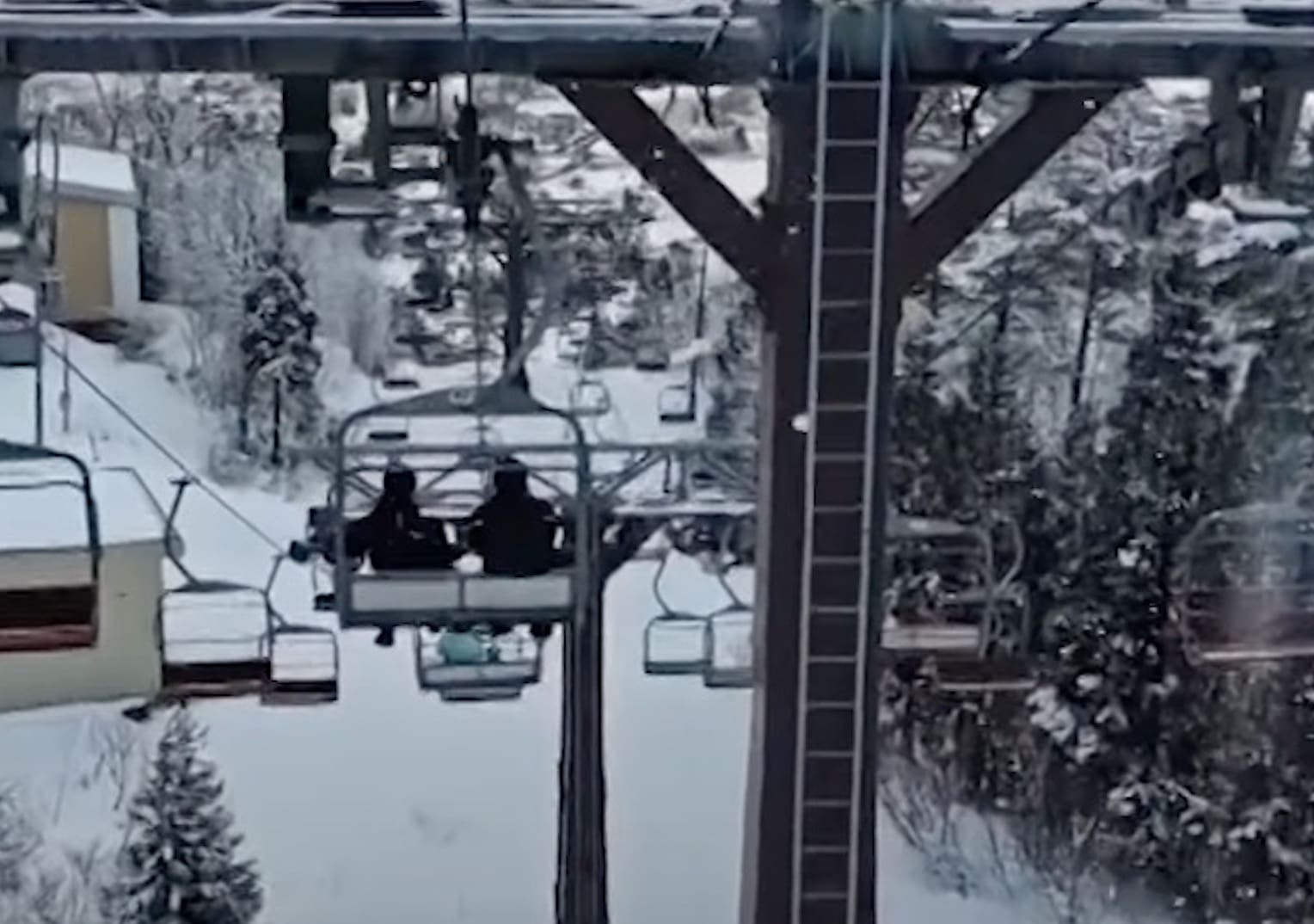 VIDEO: Japanese Chairlift Shakes Violently During Earthquake ...