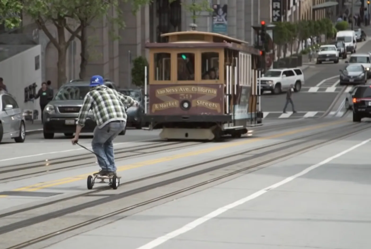 Clever Engineer Invents Skateboard Capable of Tram Systems Around The ...