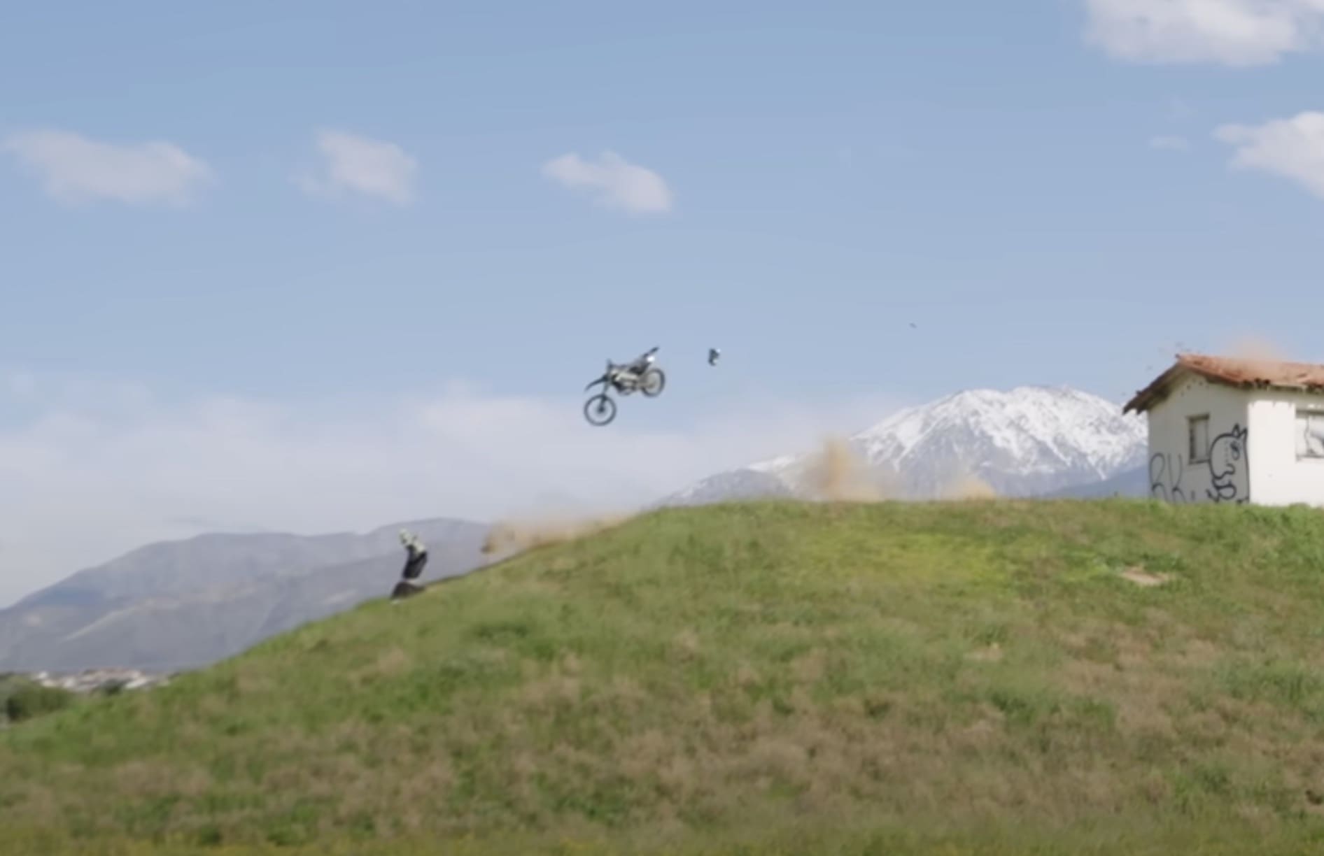 The Opening Scene of This Freestyle Moto Video Will Get Your Attention ...