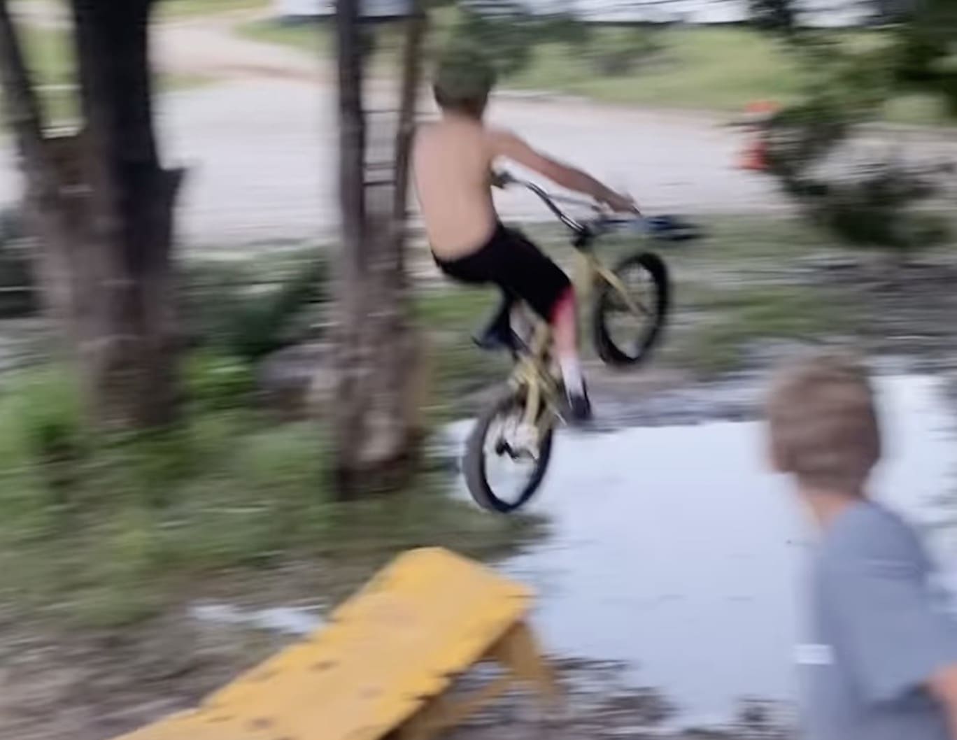 This Video of Little Kids Building Bike Jumps Has 1.2 Million Likes ...