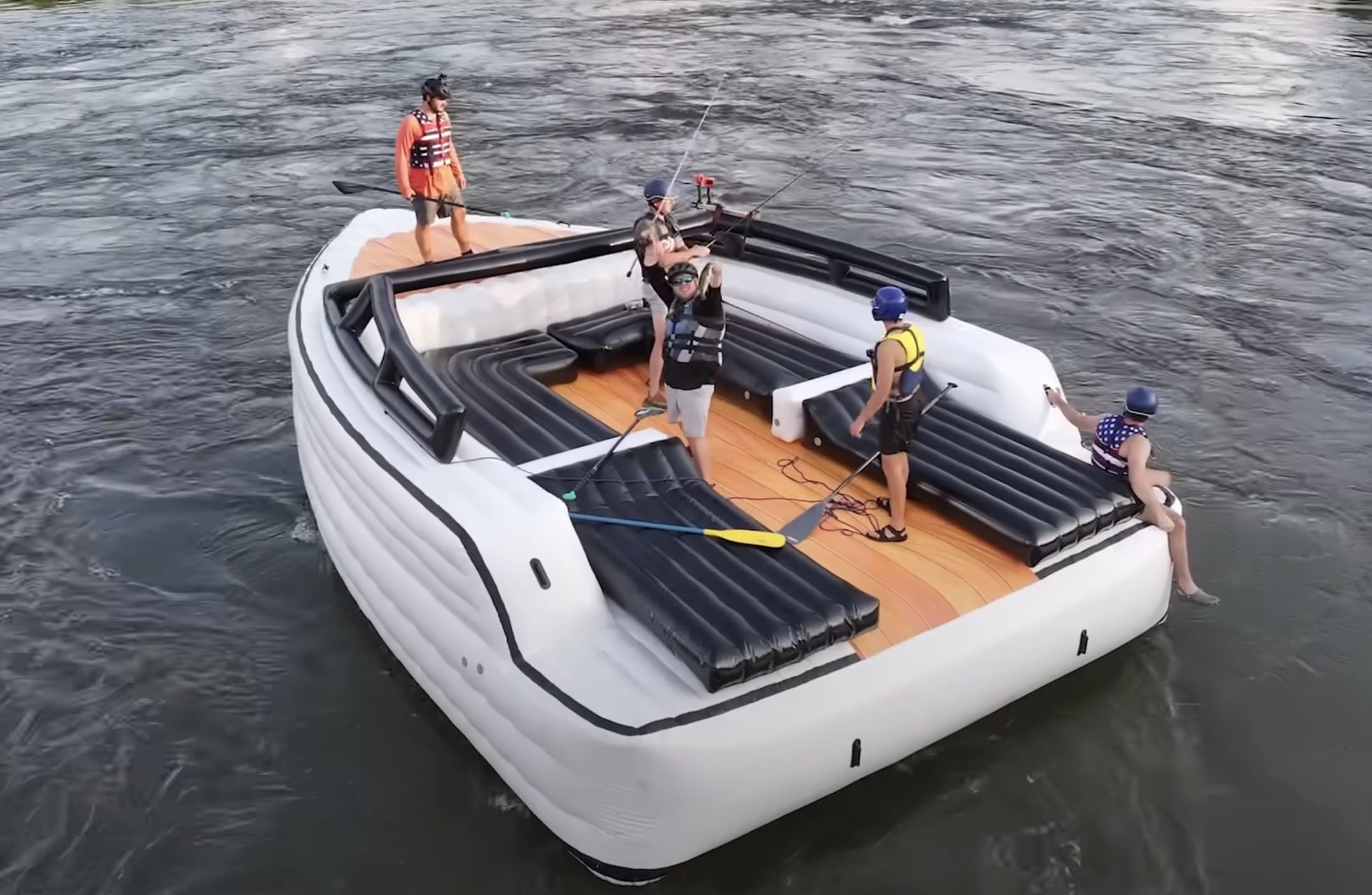 $4,000 Inflatable Yacht Put To The Test - Unofficial Networks