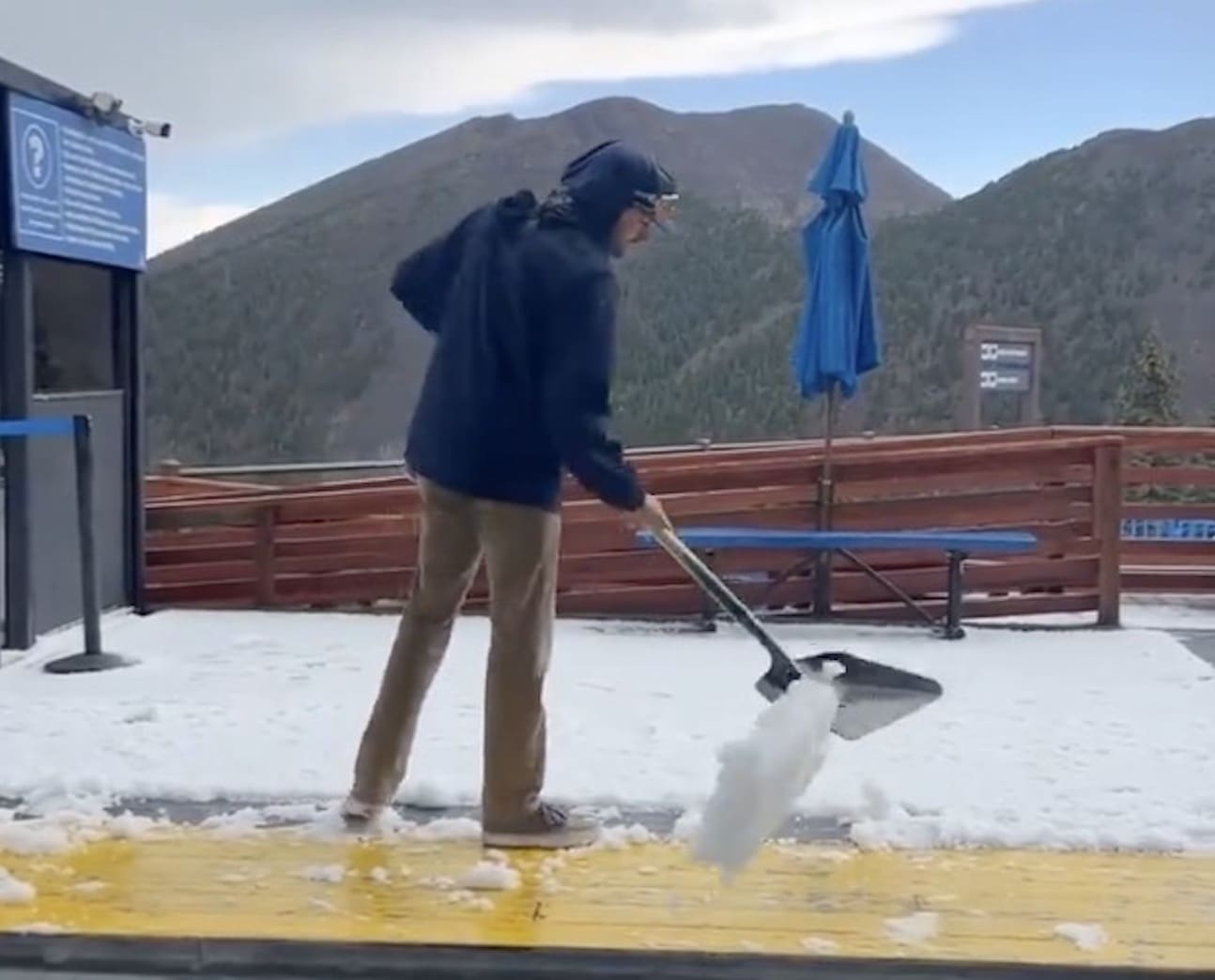 Arizona Snowbowl Ski Resort Gets Late Summer Snow - Unofficial Networks