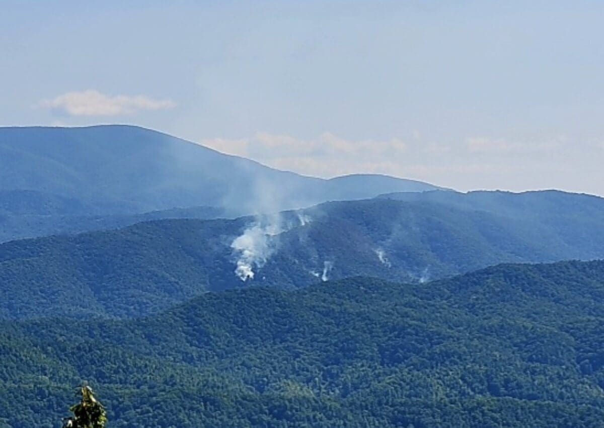 Remote Wildfire In Great Smoky Mountains National Park Continues To ...
