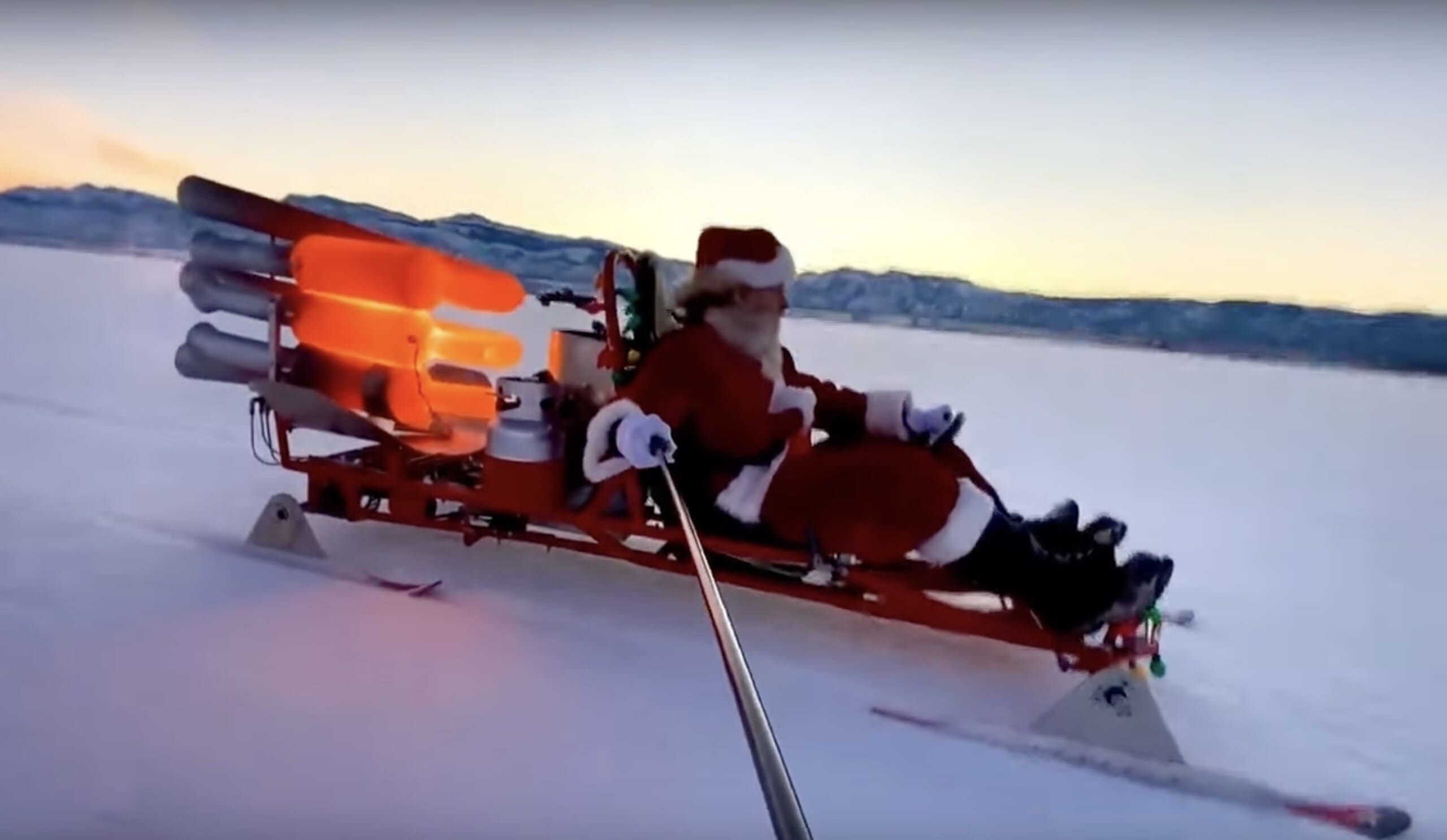 Oregon Man Rips His New Jet Powered Santa Sleigh - Unofficial Networks