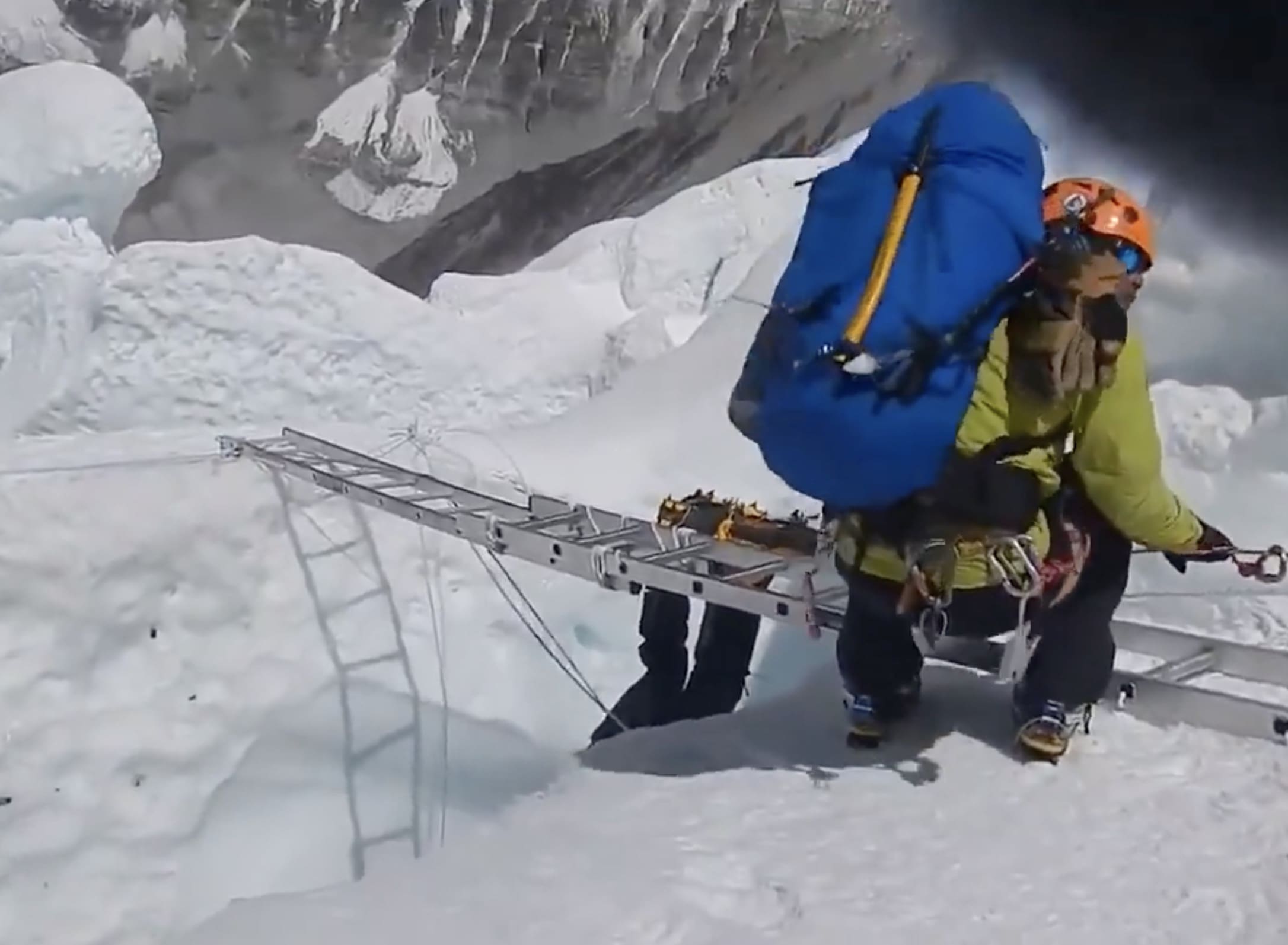 Sherpas Save Climber From Ice Crevasse Fall @ Mount Everest ...