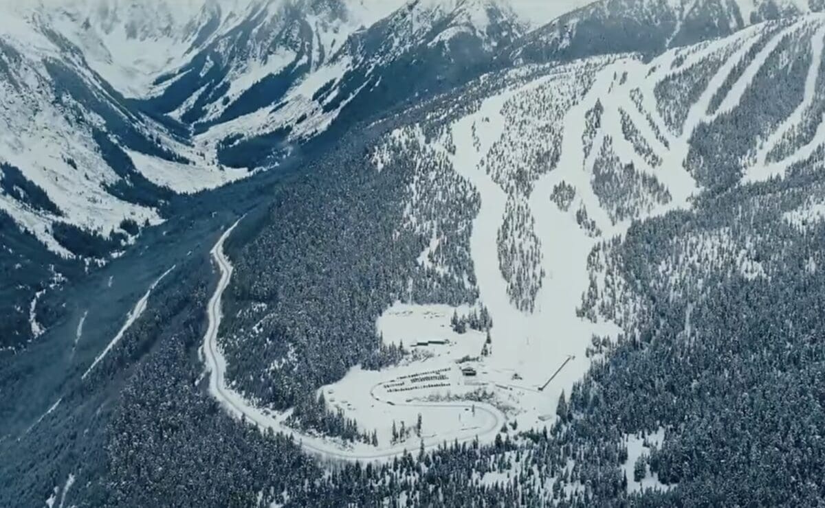 How Shames Mountain Become The First Co-Operative Model In Canada ...