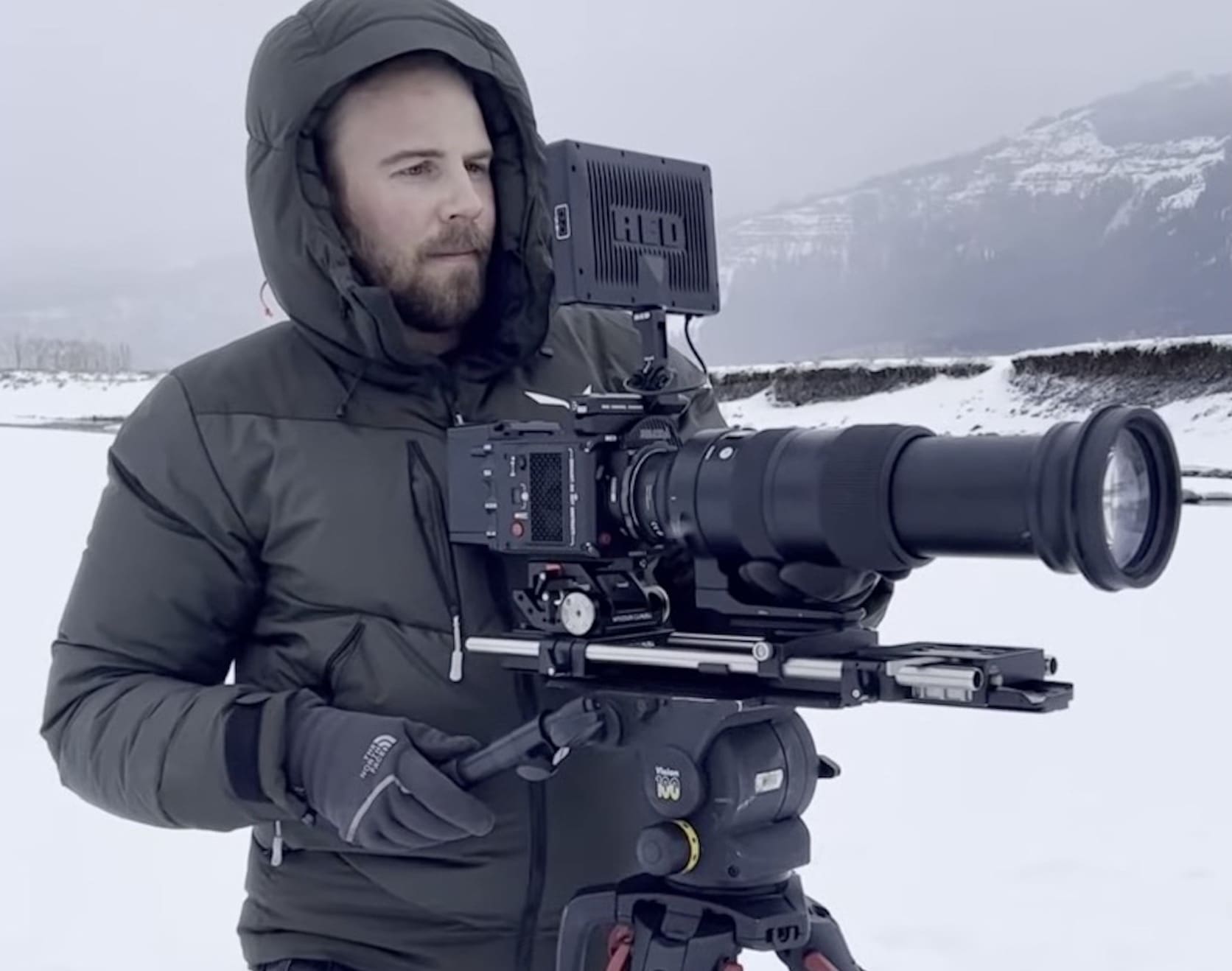 BBC Cameraman Self-Produces Documentary On Yellowstone Winter Wildlife ...