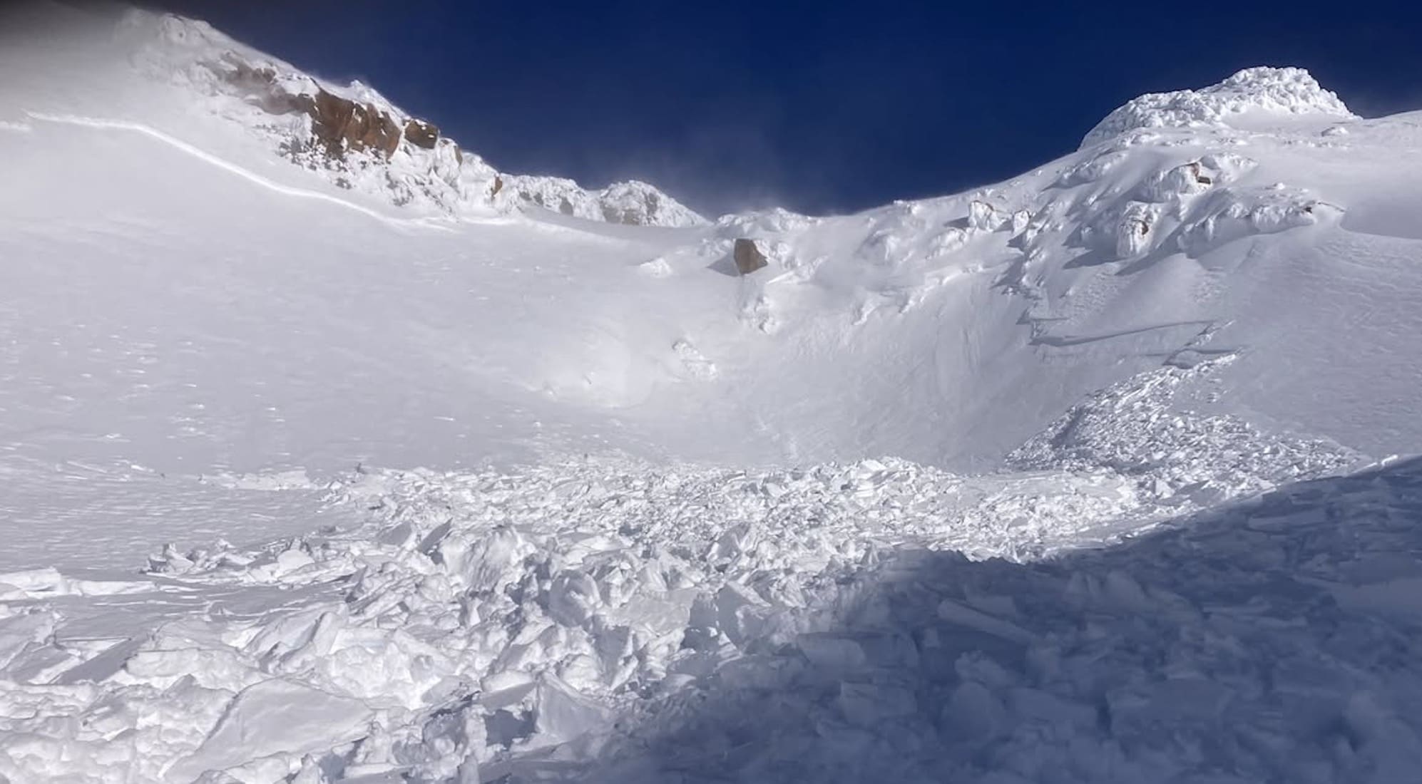 Wind Slab Avalanche Buries 6 Backcountry Skiers In New Zealand ...
