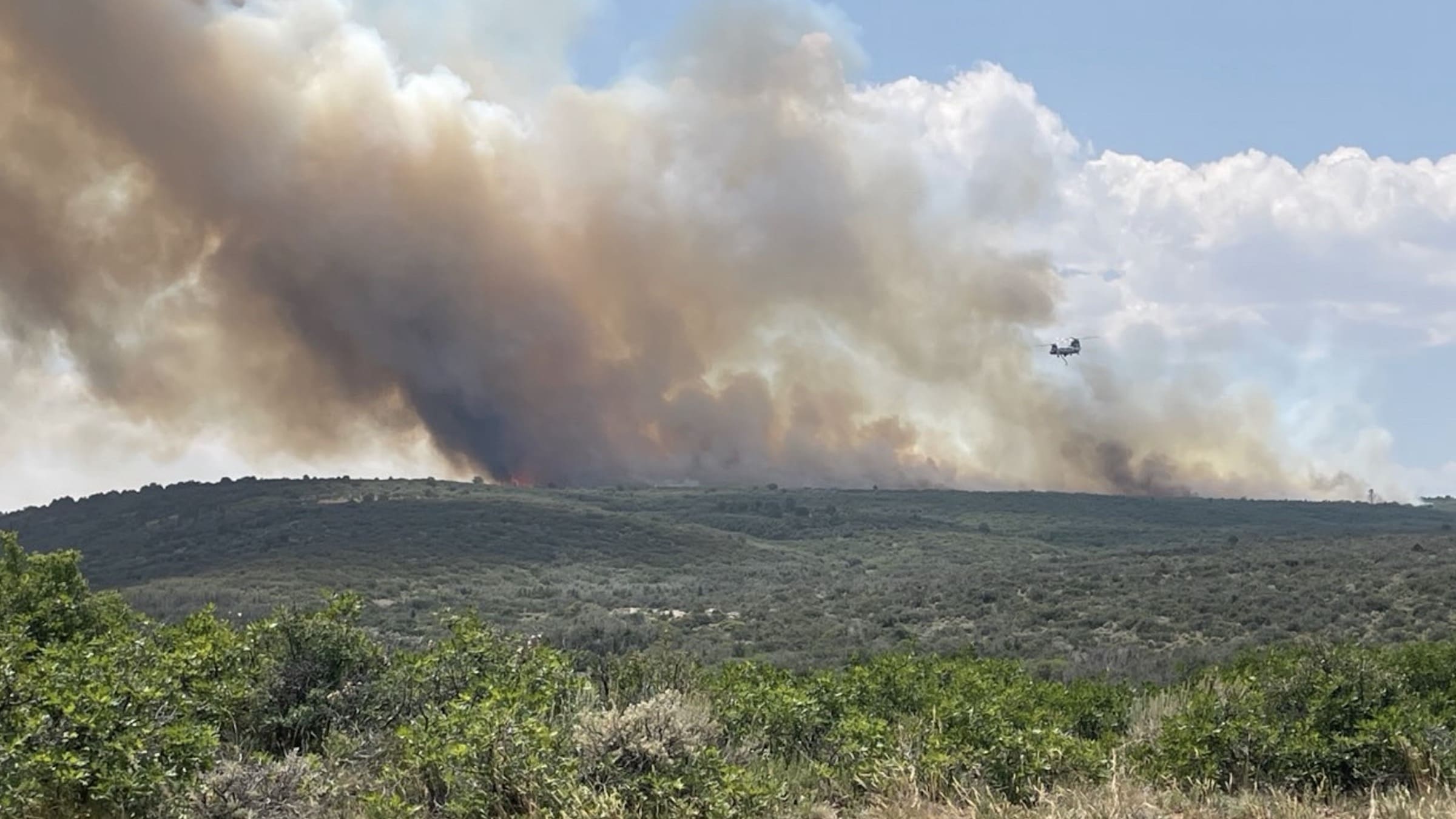 Active Wildfires Force Evacuation And Closure Of Colorado National Park ...