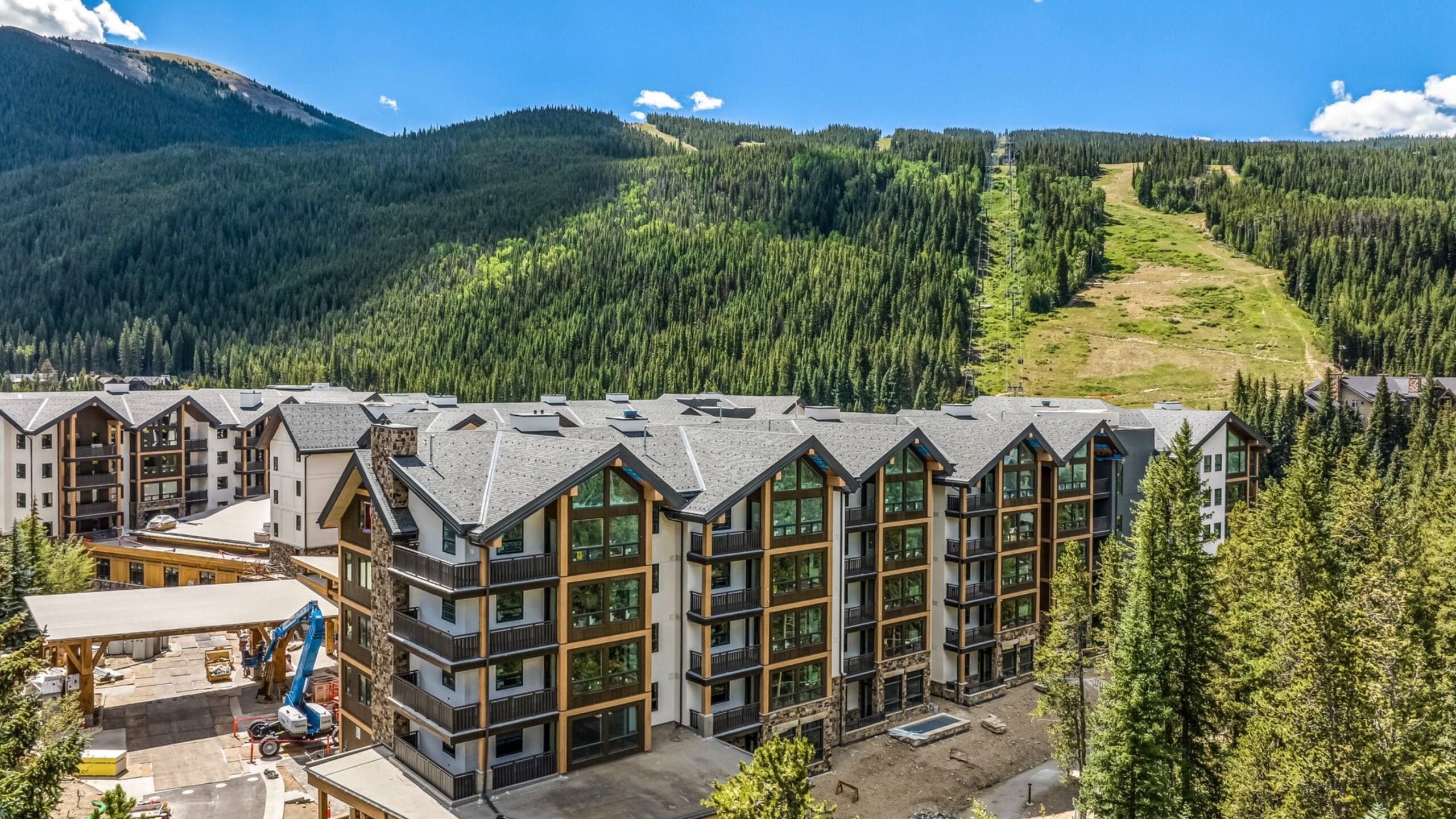 Keystone Resort Aiming To Be The First Ski Resort To Open In Colorado ...
