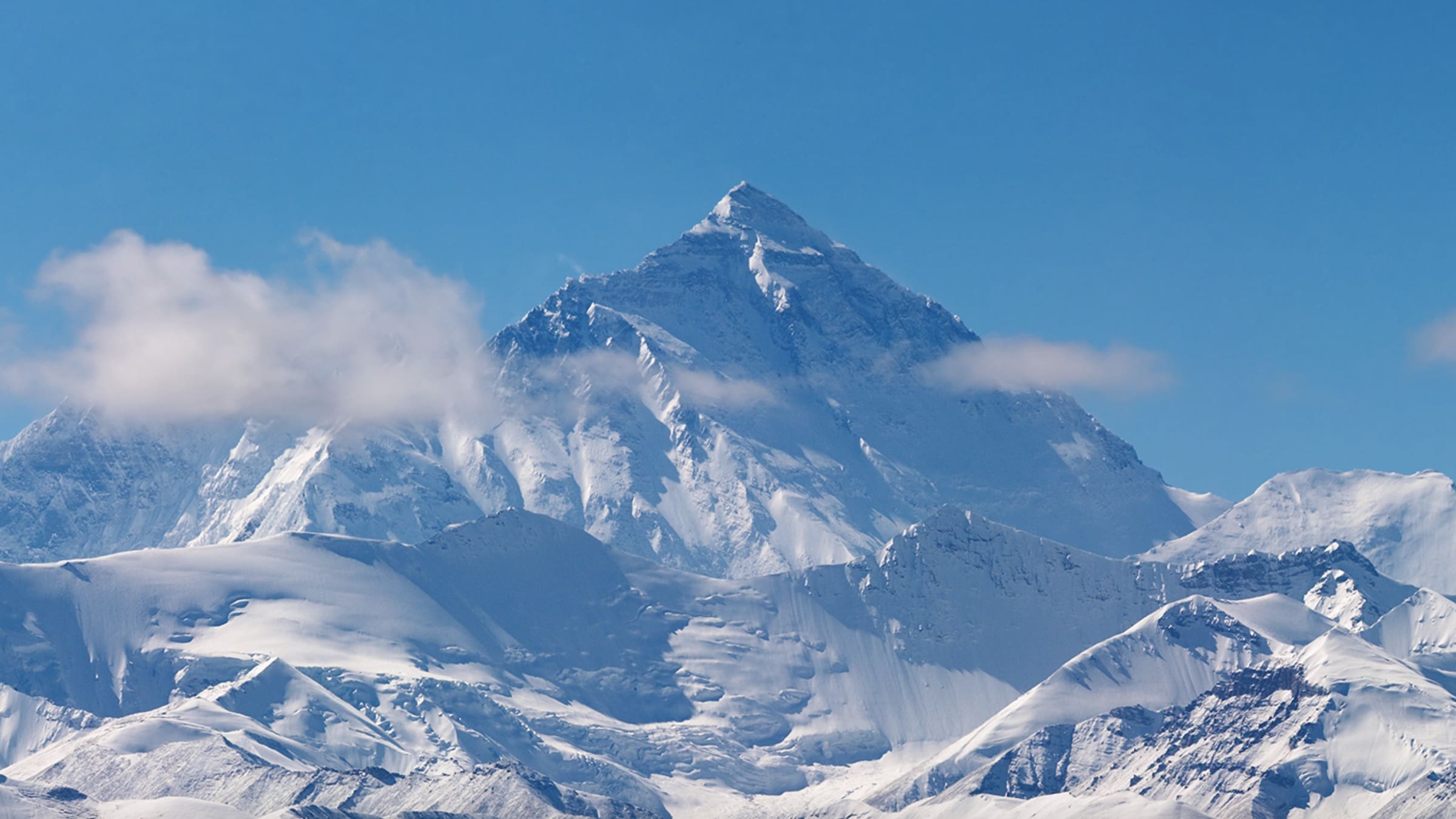 American Mountaineer Claims First Ski Descent On Mount Everest's ...
