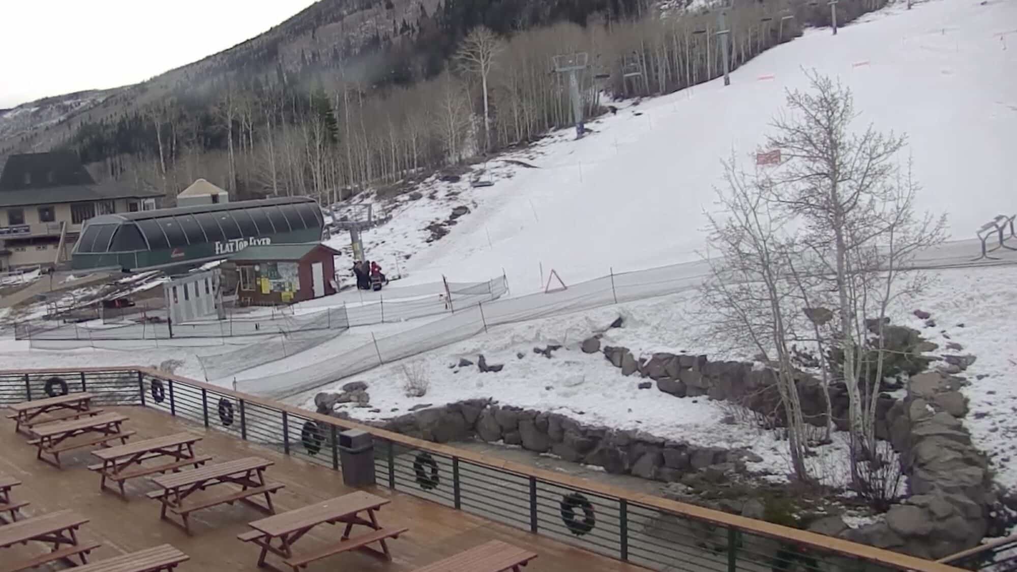 57 Visitors Rescued From Broken Colorado Ski Lift - Unofficial Networks