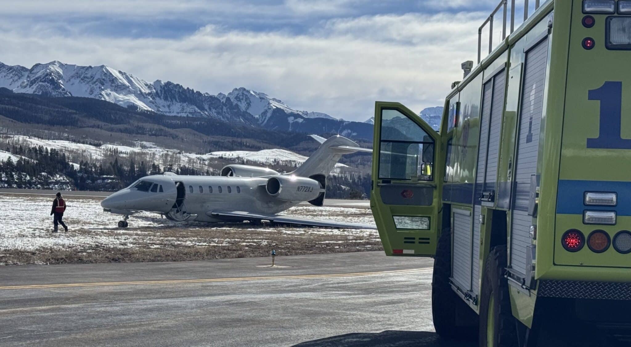 Private Plane Skids Off Runway At Colorado Ski Town Airport ...
