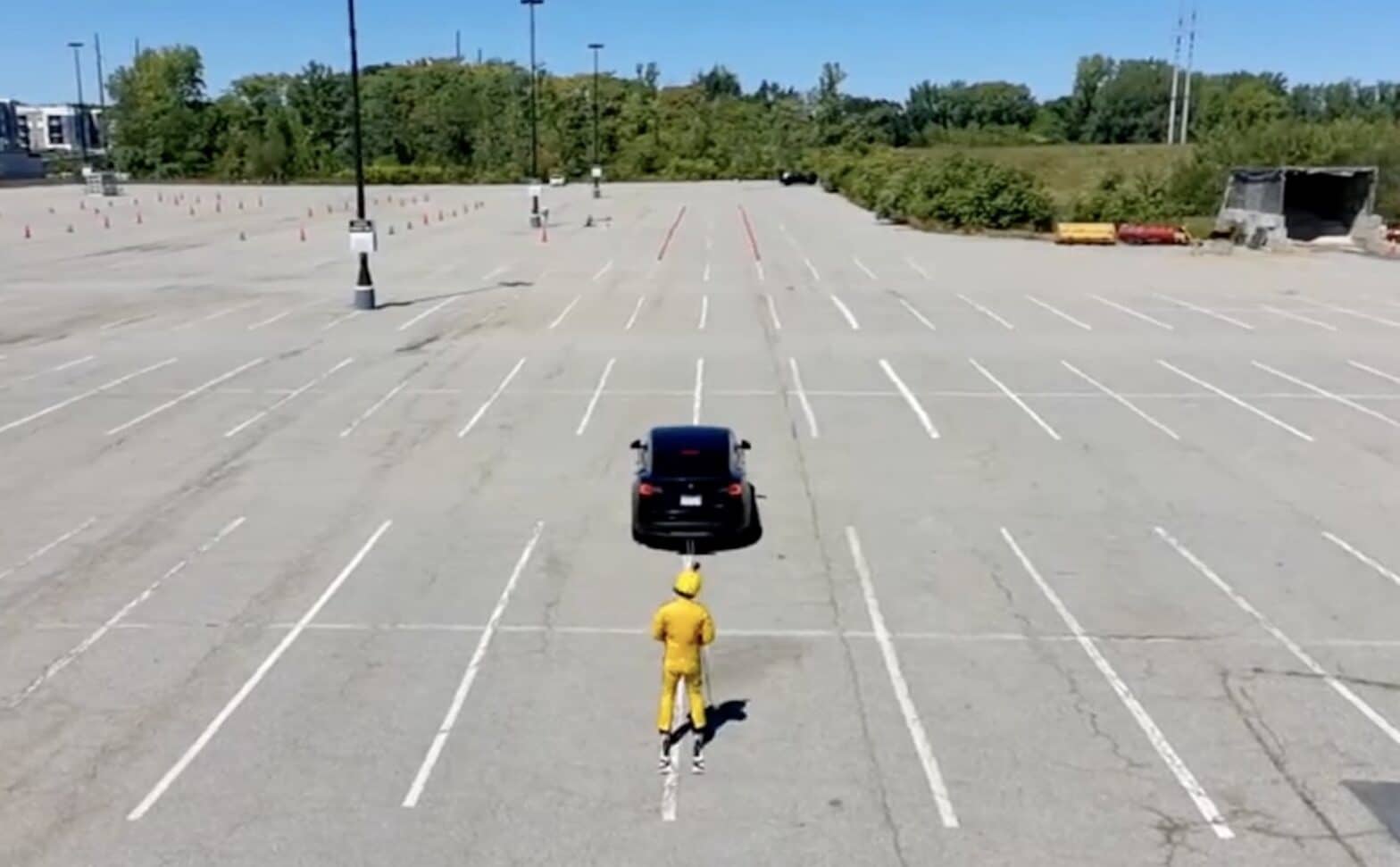 New Asphalt Speed Skiing Record Set Behind Tesla, And it's FAST ...