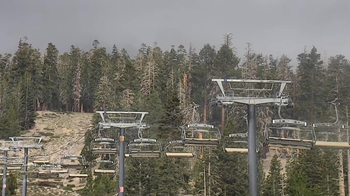 These 3 Areas Are Still Open For Skiing and Snowboarding - Unofficial ...