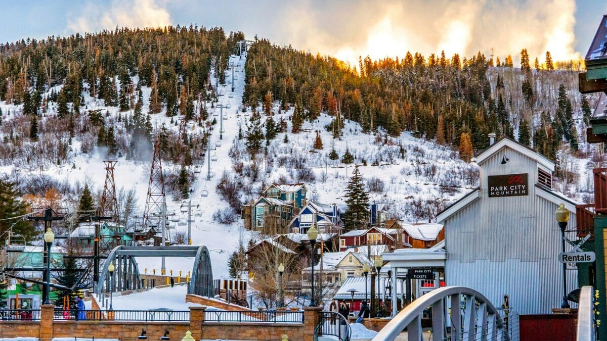 Vail Resorts Consulting With Bankers Regarding Activist Investor Buzz ...