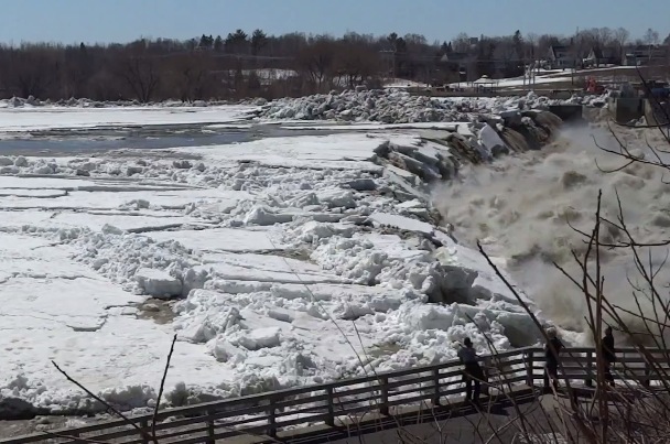 Watch: Spring Thaw Ice Run of the Chaudière River, QUEBEC | Unofficial ...