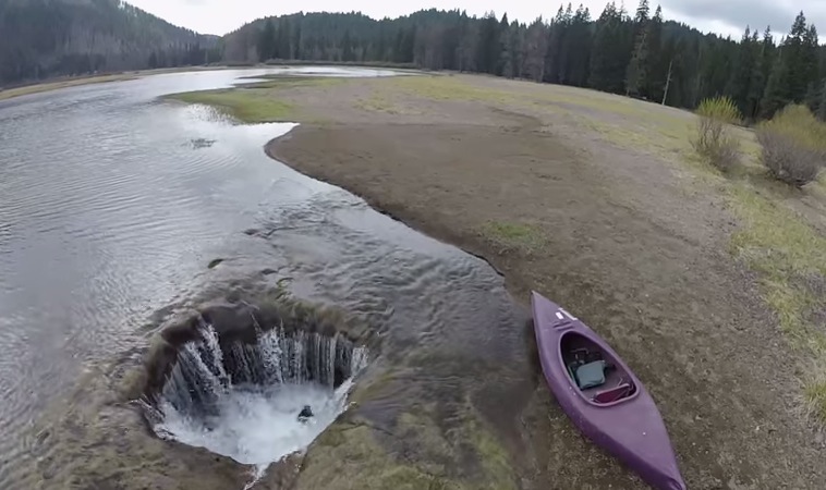 Ever Seen A Lake That Naturally Drains Like A Tub? | Unofficial Networks
