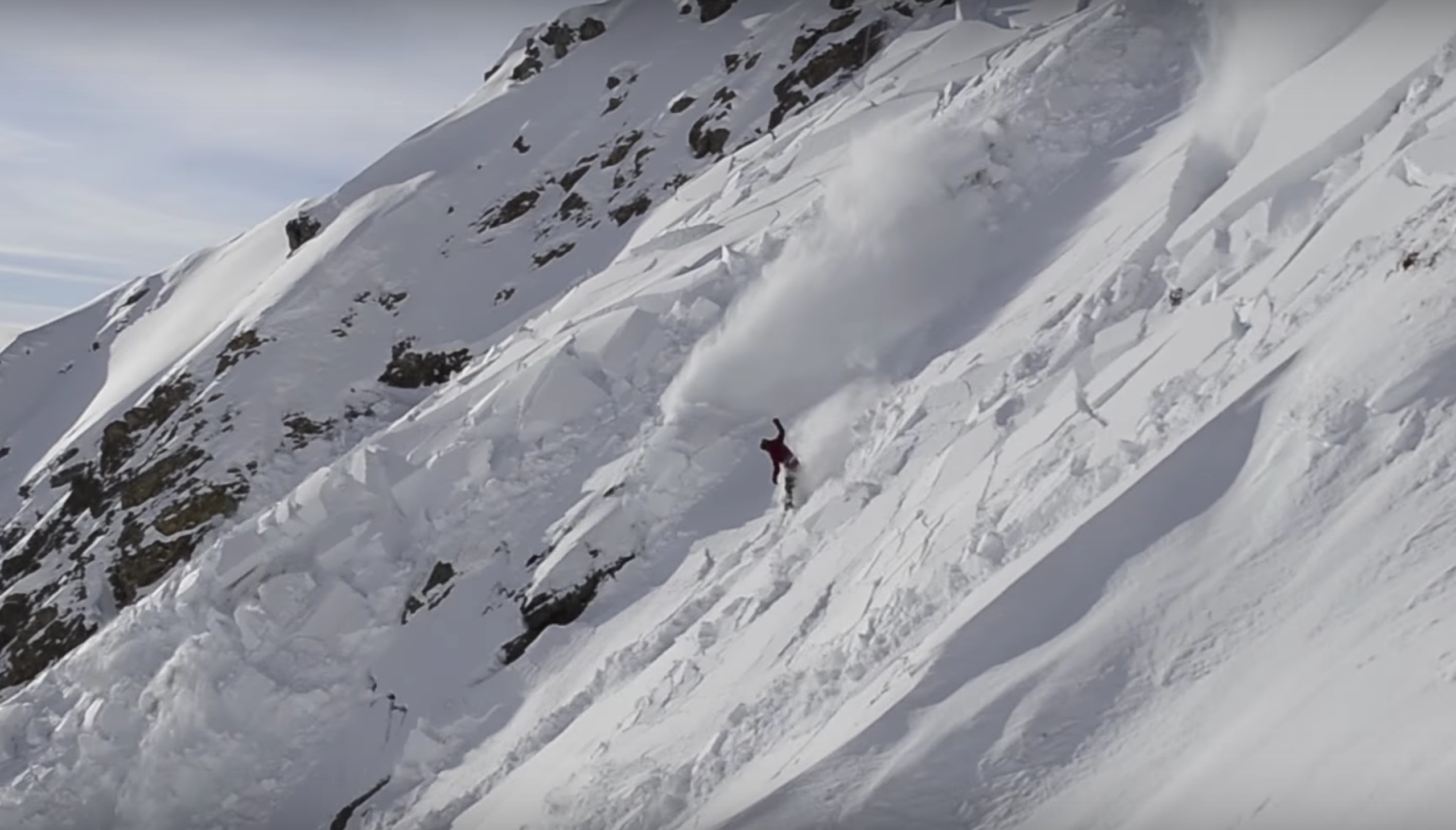 Watch Snowboarder Survives Big Avalanche In Switzerland Unofficial
