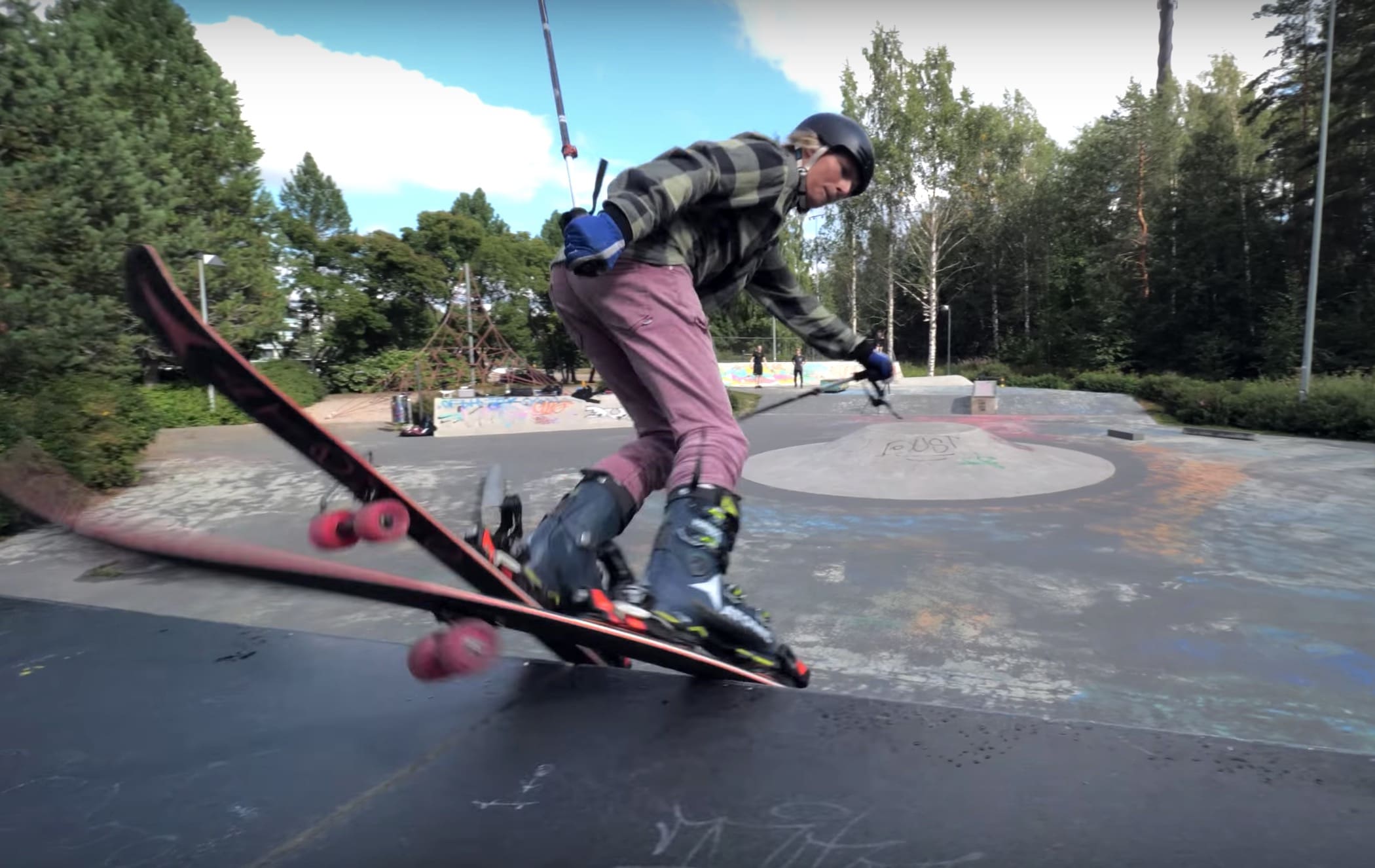 Real SkiFi hits the skatepark with their newly mounted skis