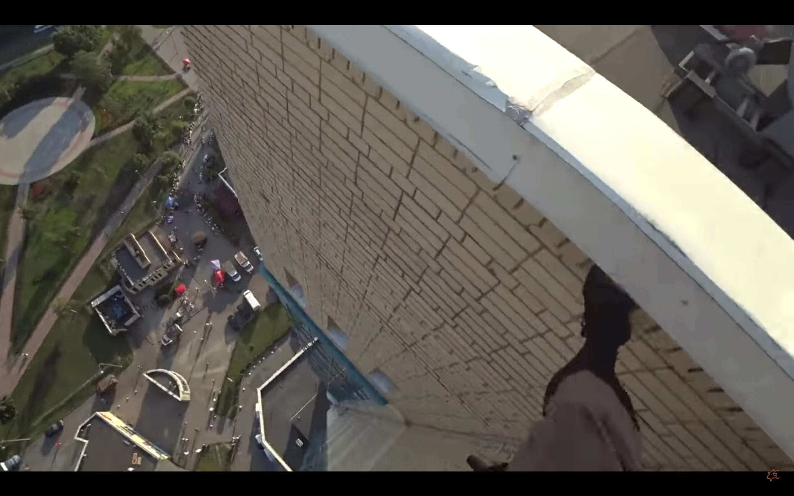 Parkour Runner Misses Jump And Falls Off High Rise Roof, Catches ...