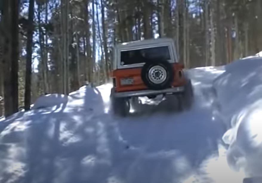 1975 Ford Bronco Fitted With Snow Tracks Looks Awesome