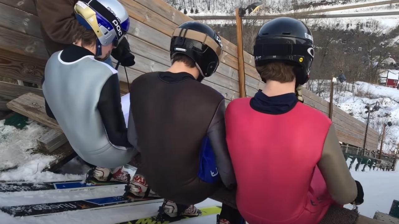 WATCH: Satisfying Triple Ski Jump