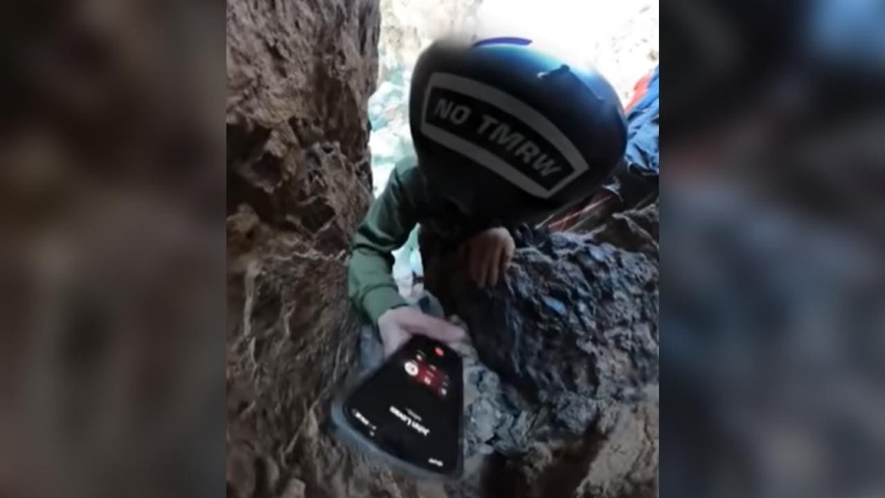 BASE Jumper Miraculously Survives Terrifying Accident (WATCH)