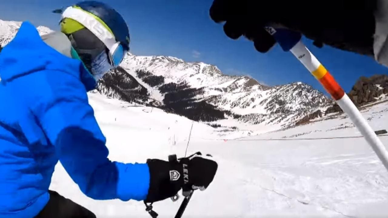 Skiers Narrowly Avoid Collision With Boundary Rope at Colorado Resort