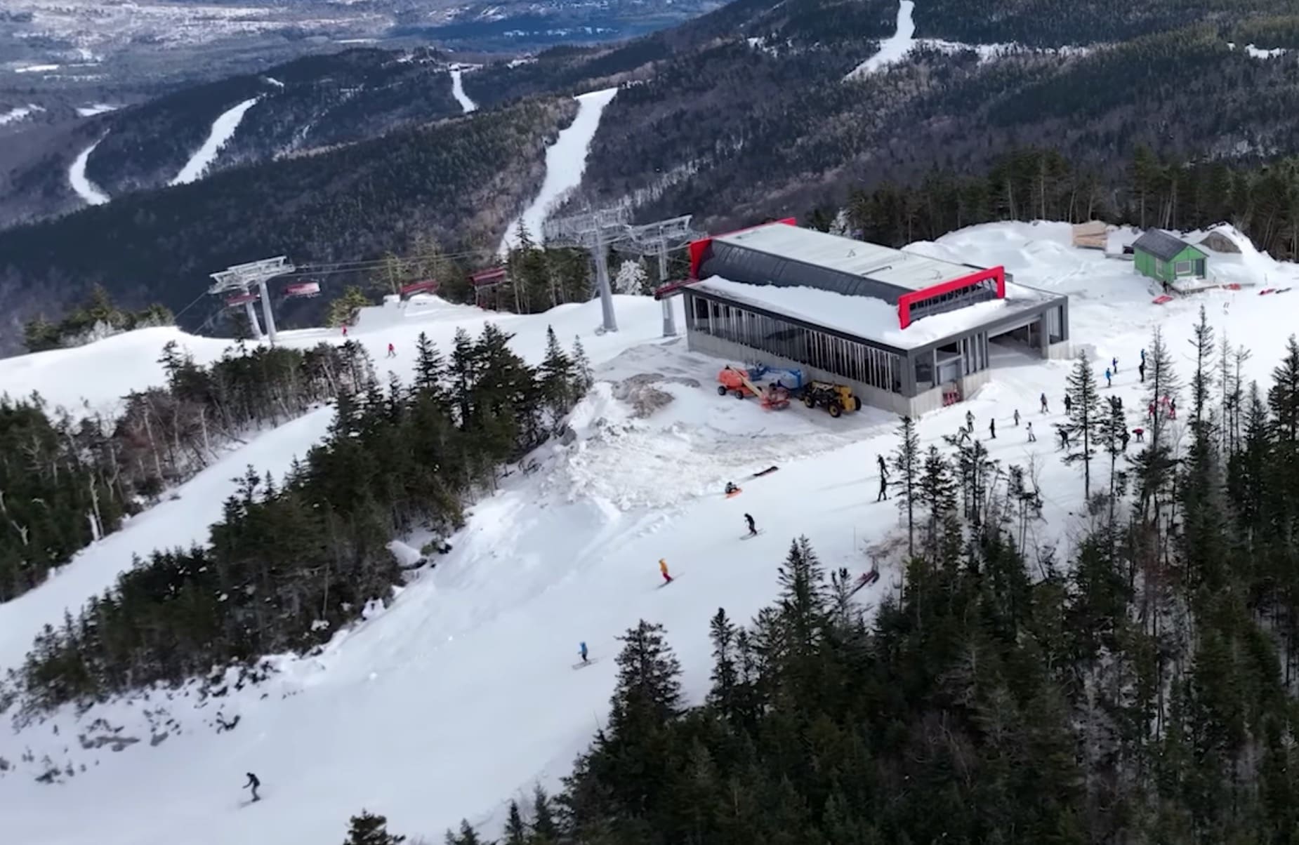 Sunday River Opens New 8-Pack Bubble Chairlift