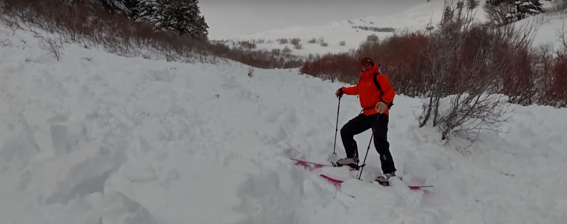 WATCH: Utah Avalanche Nearly Captures Three Skiers | Unofficial Networks